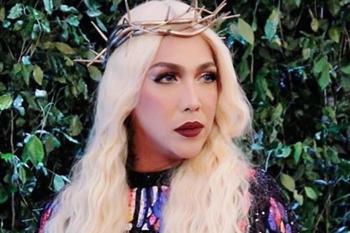 Vice Ganda, in love nga ba? | ABS-CBN Entertainment