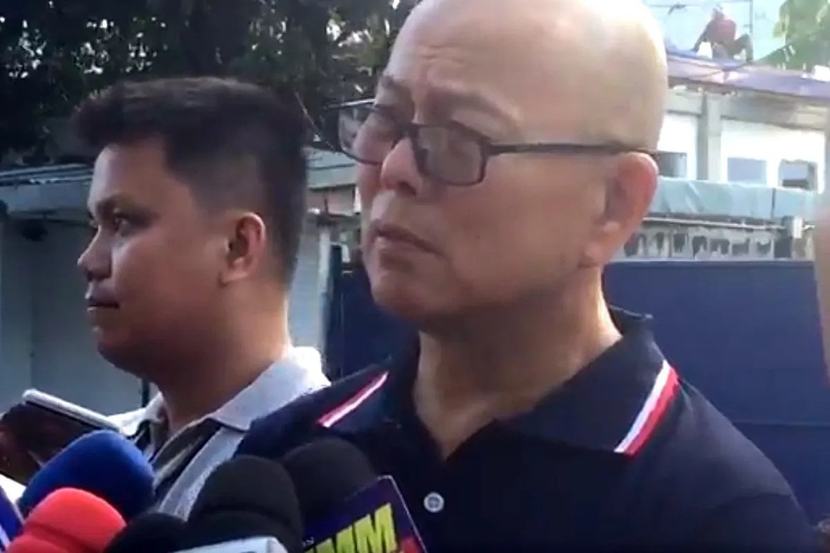 'Running priest' Robert Reyes asks bishops to stand up to Duterte | ABS ...