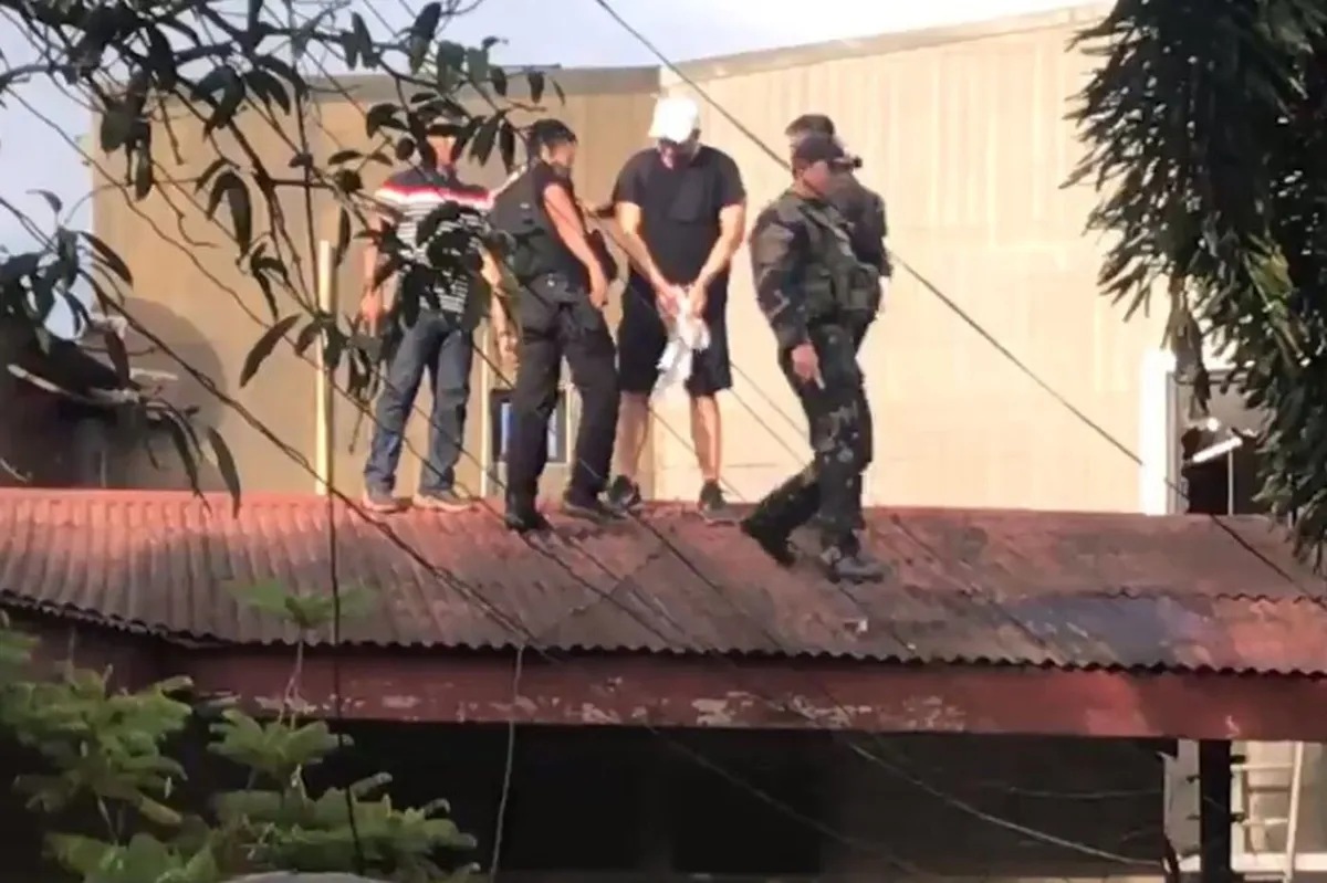 Ex-vice mayor na 'nagmatigas, nagbanta' naaresto matapos ang standoff | ABS-CBN News