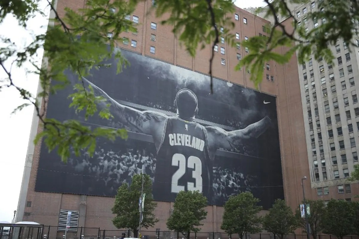 Landmark LeBron sign to vanish from downtown Cleveland | ABS-CBN Sports