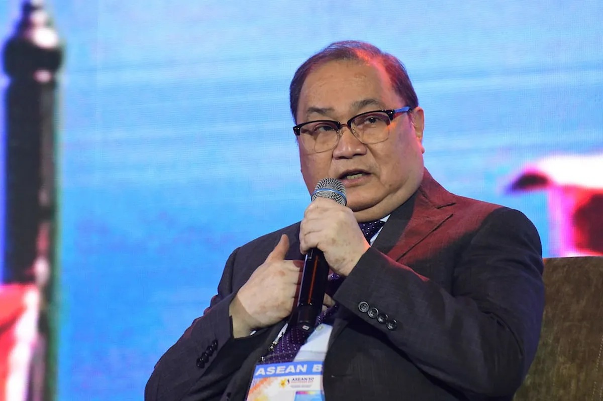 Entry of third telco player poses 'modest' impact on PLDT: Manny ...