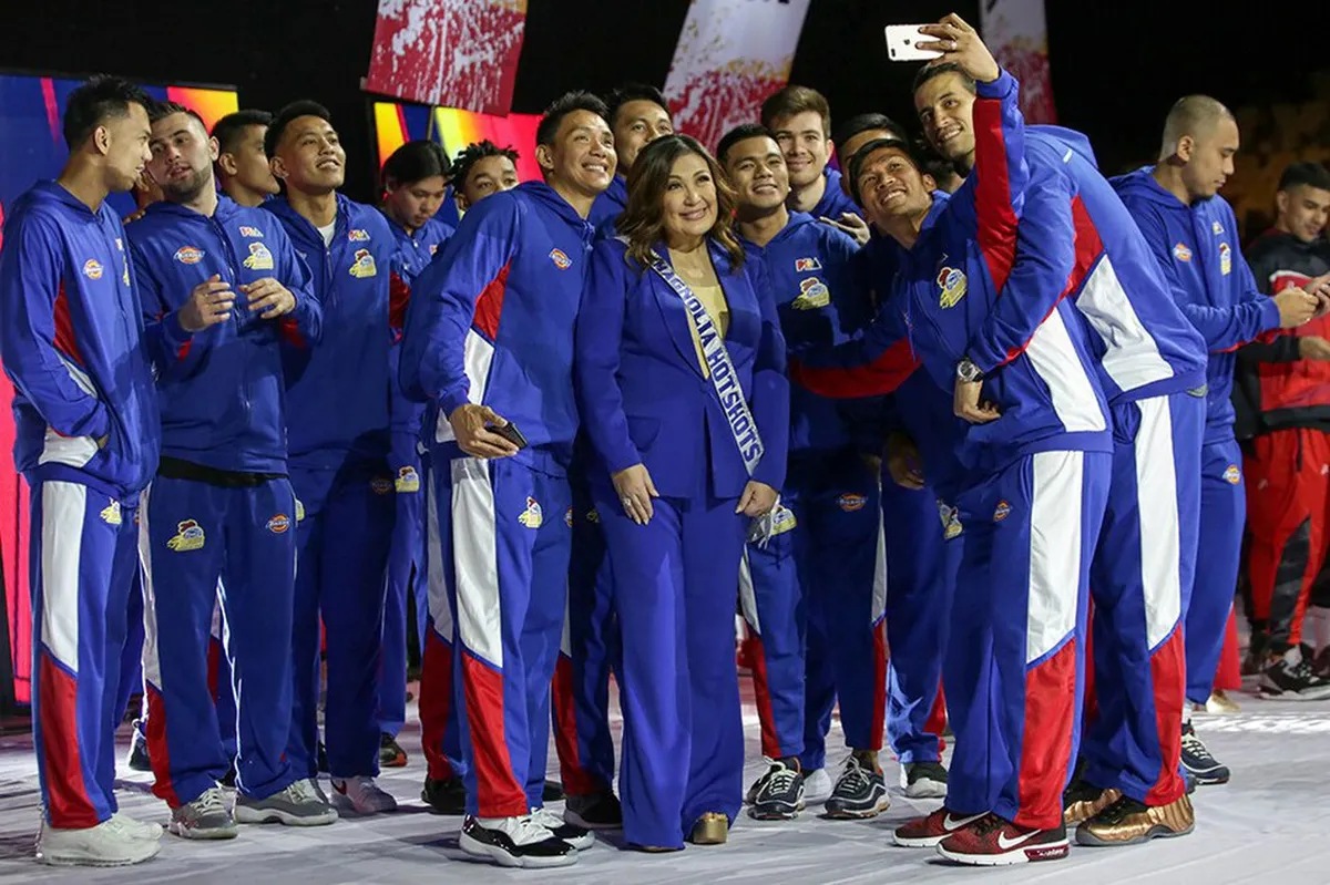 IN PHOTOS: Magnolia muse Sharon steals show in PBA opening | ABS-CBN Sports