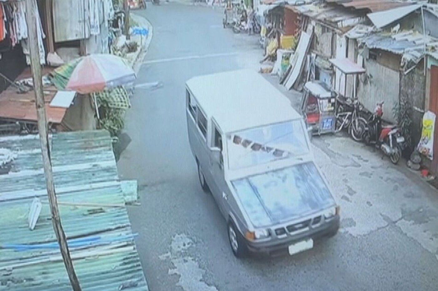 58 anyos dinampot sa 'panghahalay' ng mga bata sa van | ABS-CBN News