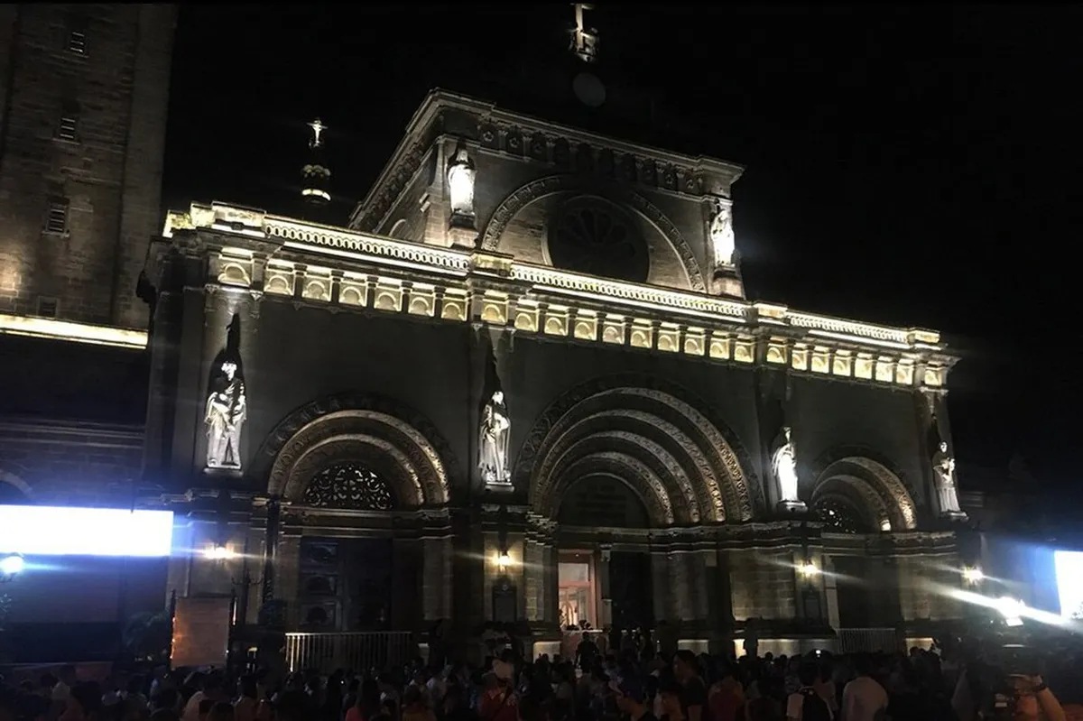 Thousands line up for Padre Pio heart relic | ABS-CBN News