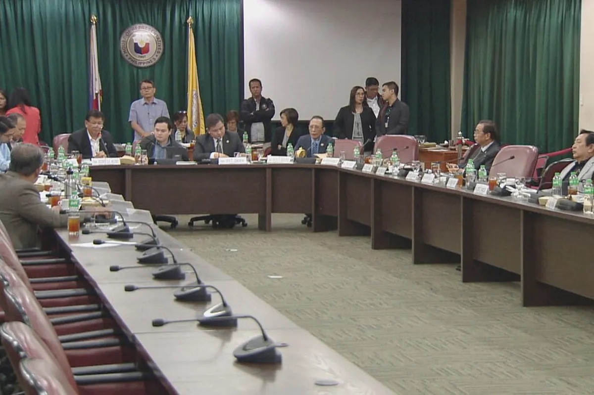 Impeach rap kontra De Castro, 6 pang mahistrado ng SC, ibinasura | ABS ...