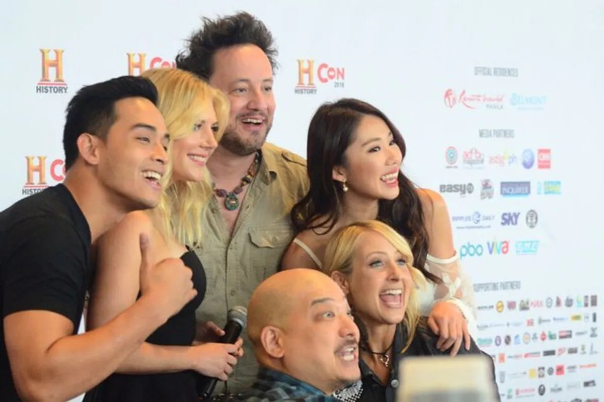 'We all have alien DNA': What we learned from the stars at History Con ...
