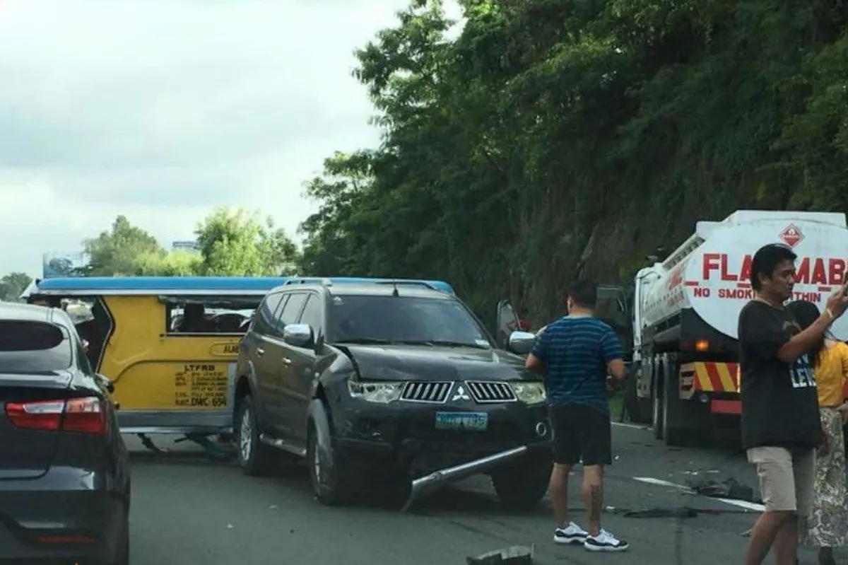 11 sasakyan, nagkarambola sa Muntinlupa | ABS-CBN News 11 sasakyan, nagkarambola sa Muntinlupa | ABS-CBN News