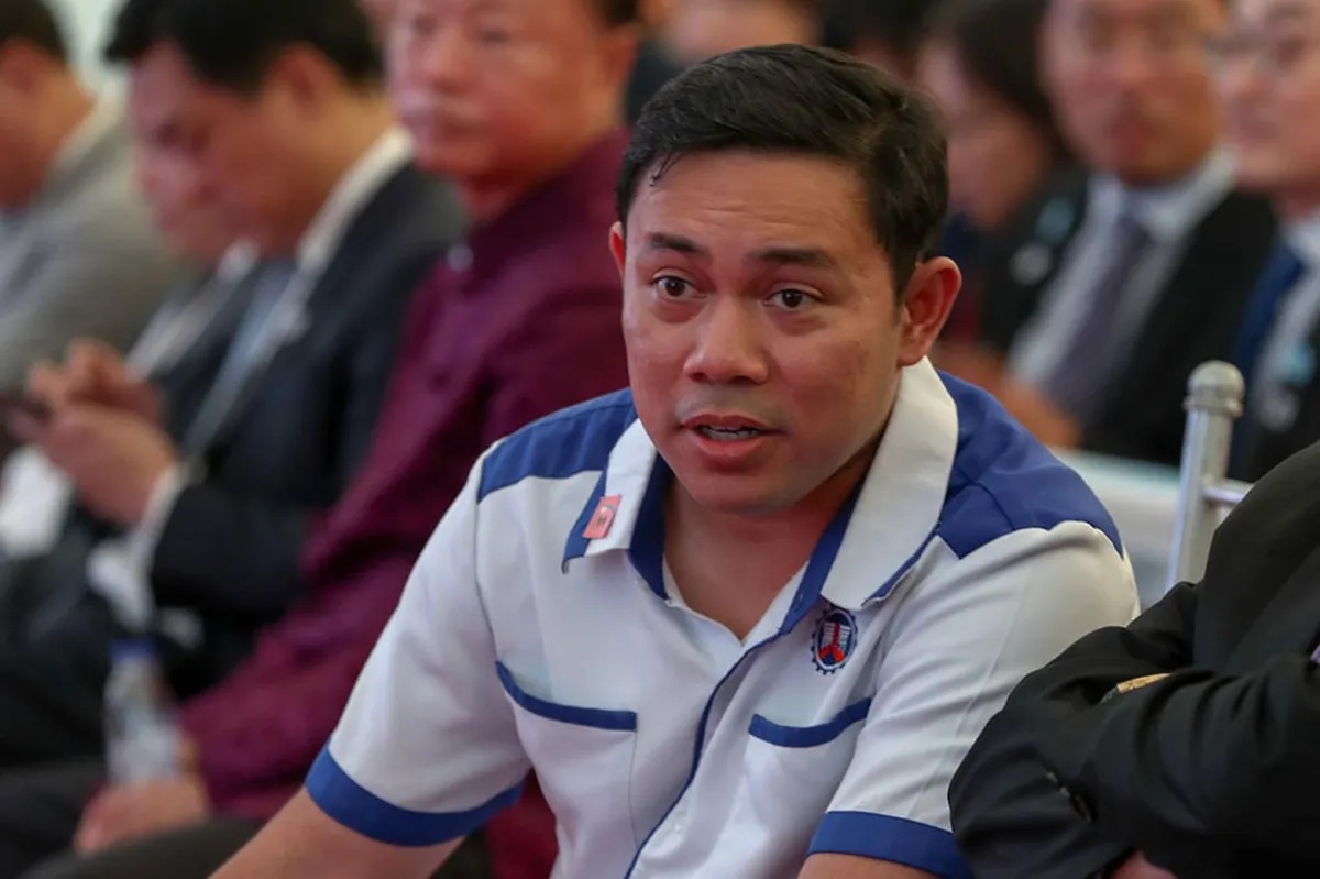 After fatal landslide, Mark Villar orders review of all DPWH projects ...