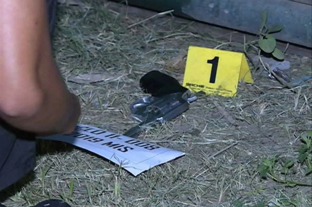 Target ng buy-bust, patay sa shootout sa Davao City | ABS-CBN News Target ng buy-bust, patay sa shootout sa Davao City | ABS-CBN News