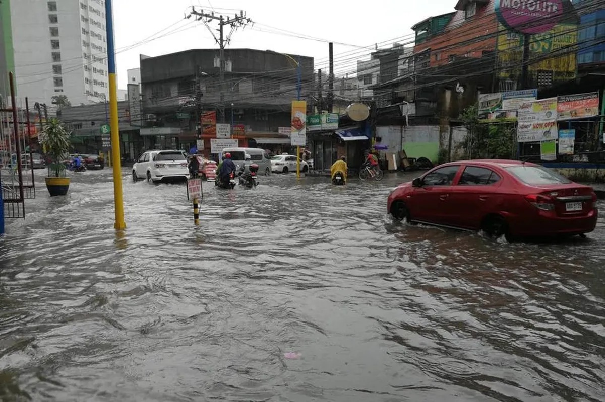 Orange rainfall warning up in Metro Manila, 3 other areas | ABS-CBN News