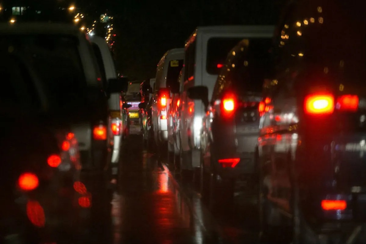 Find the 'perfect time': Waze issues tips to outsmart holiday traffic ...