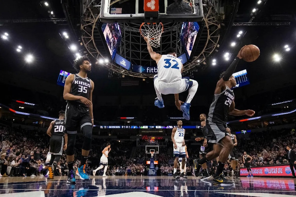 NBA: Wolves' Towns returns to drop 34 on Kings | ABS-CBN Sports