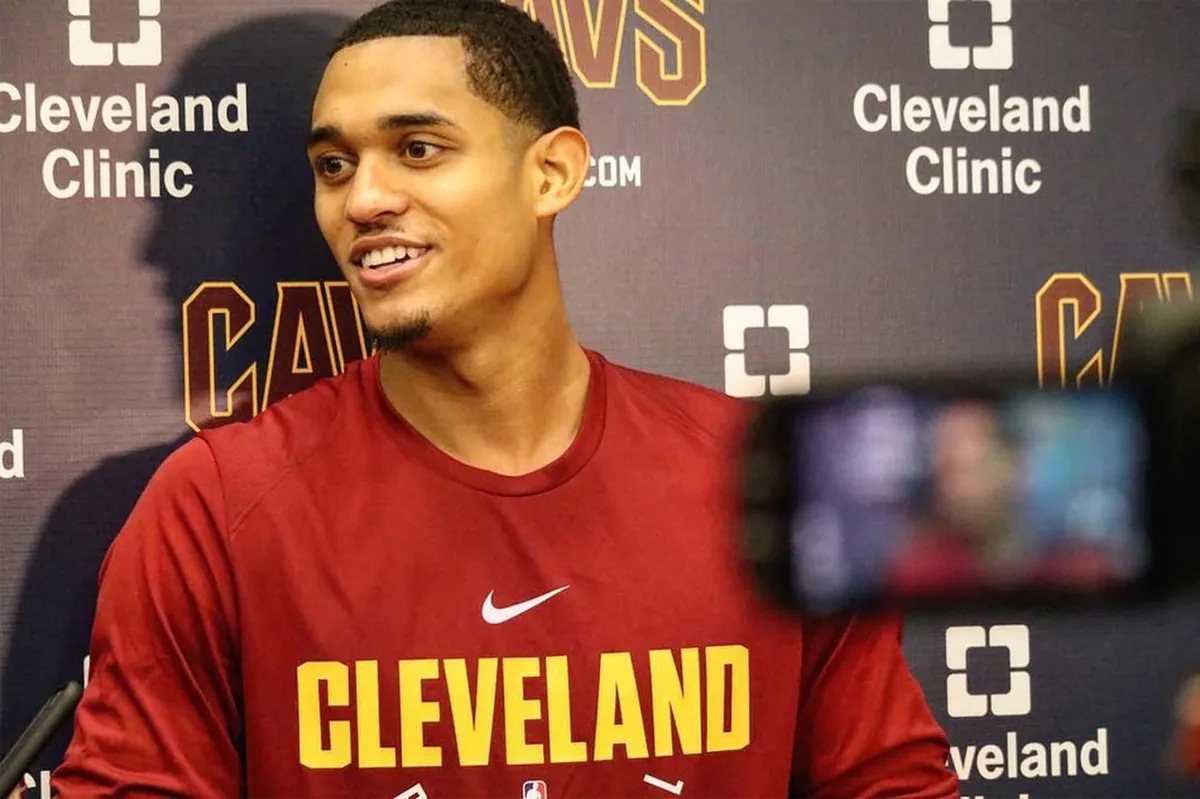 WATCH: Jordan Clarkson's dad hints at 'good news' | ABS-CBN Sports