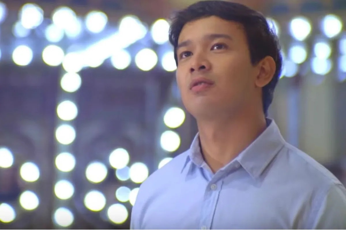 WATCH: Christmas video's unusual twist tugs viewers' heartstrings | ABS-CBN Lifestyle
