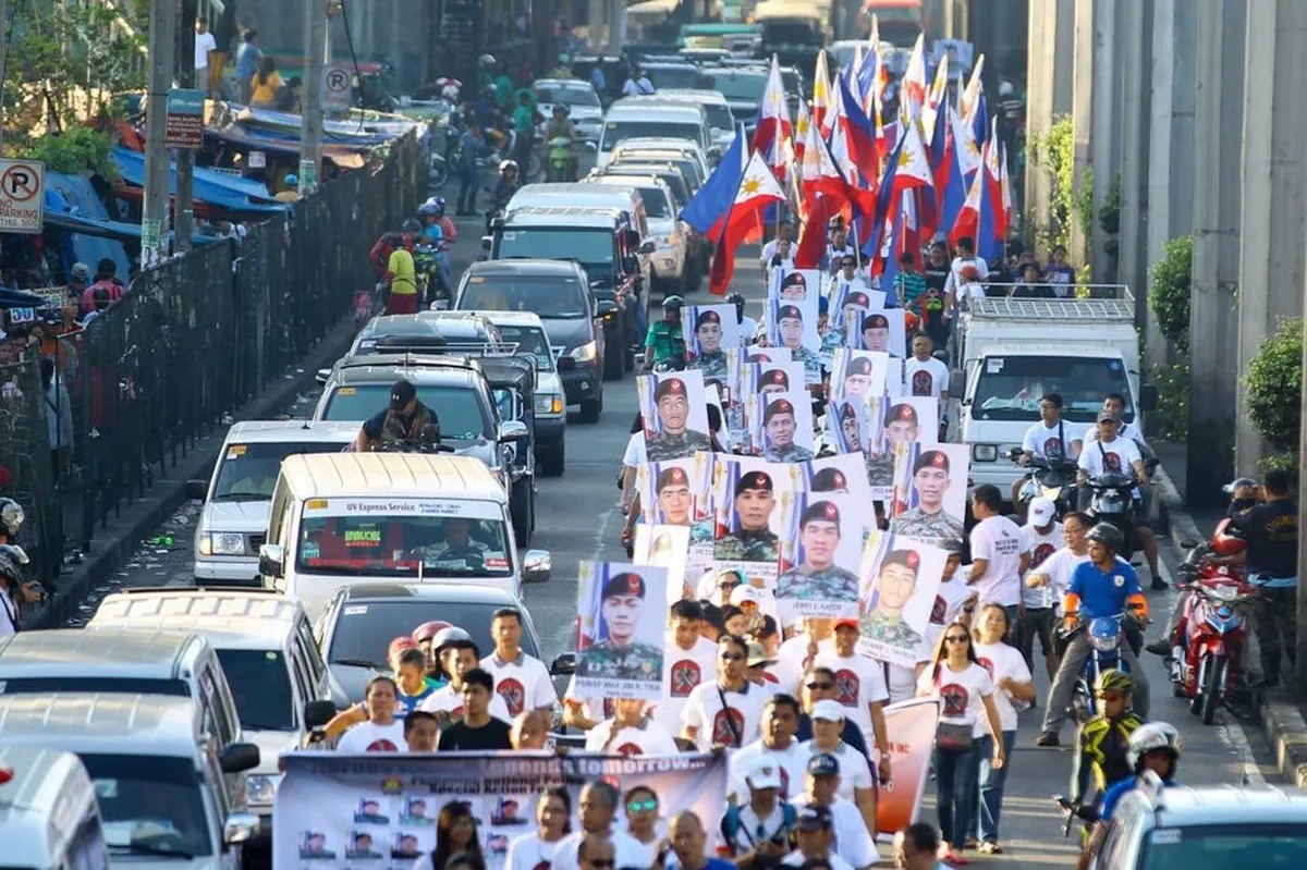 Families of SAF 44 cry for justice 4 years after Mamasapano massacre ...