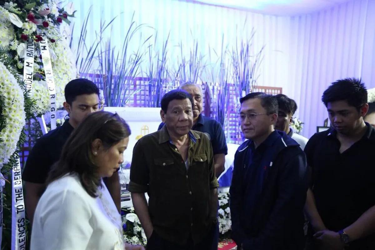 Duterte visits Batocabe's wake | ABS-CBN News