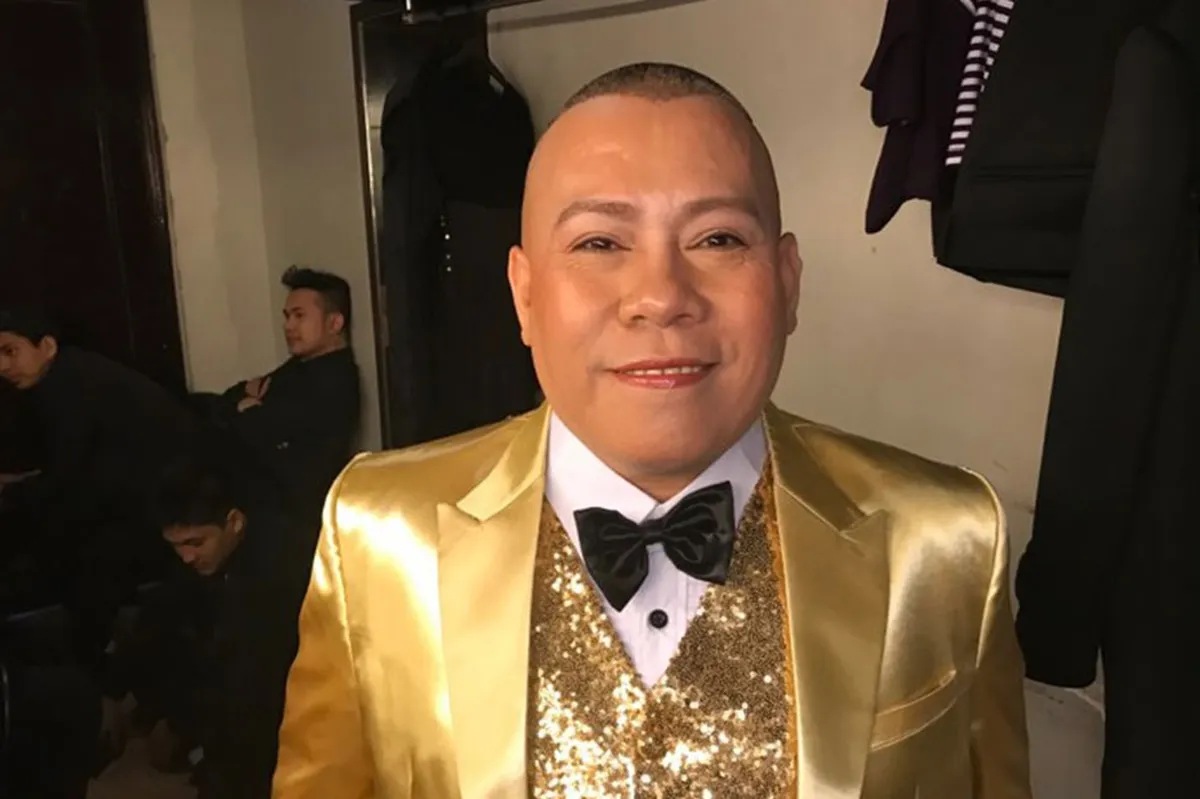 Atak Arana, nakatanggap ng maagang Pamasko | ABS-CBN Entertainment