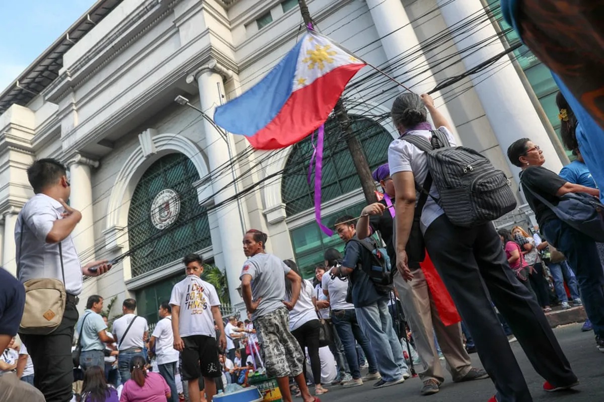 PH moving in the 'right direction' according to majority of Pinoys: SWS ...