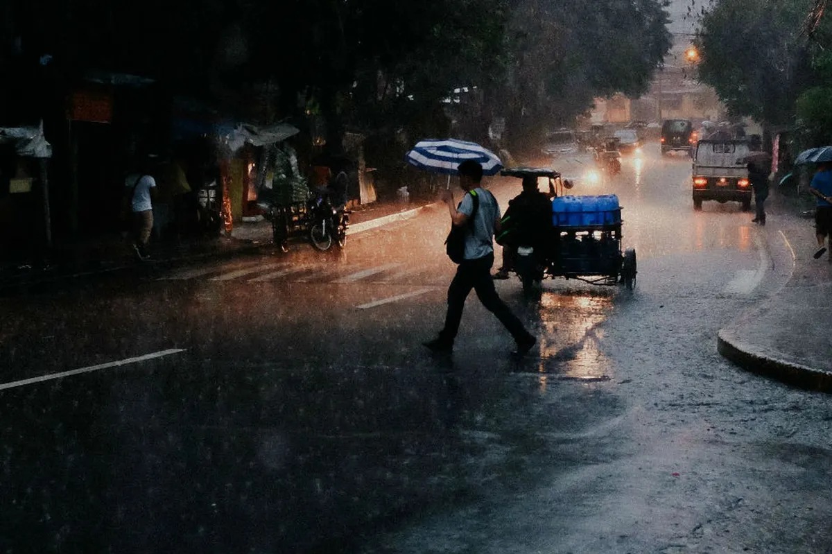 Wet New Year's Day in Luzon as monsoon prevails, weather bureau says ...