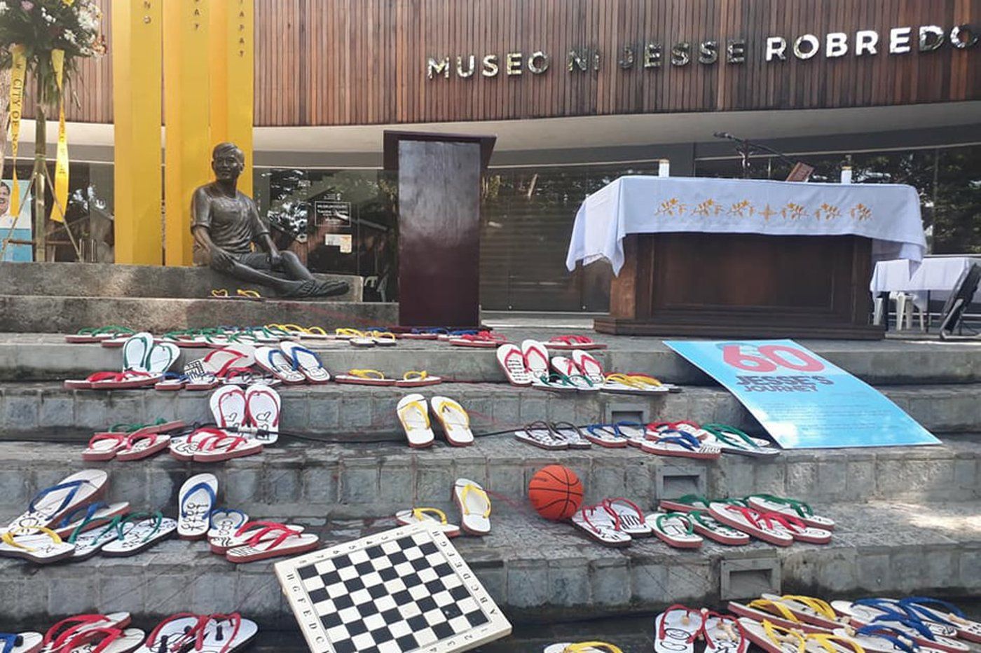 Leni Robredo remembers 'simple' Jesse on 60th birthday | ABS-CBN News