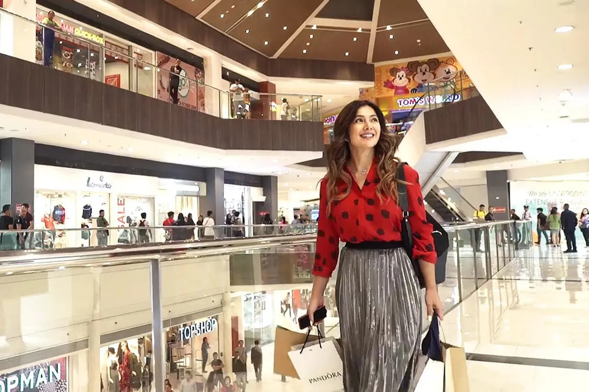 In time for Halloween, Alice Dixson makes light of urban ‘snake’ legend ...