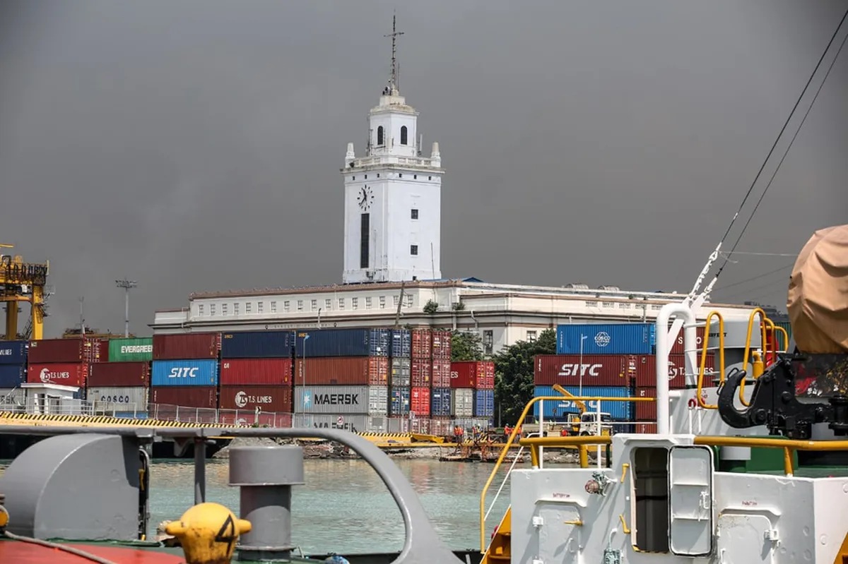 New Customs chief says civilians 'in control,' readies corruption fight ...