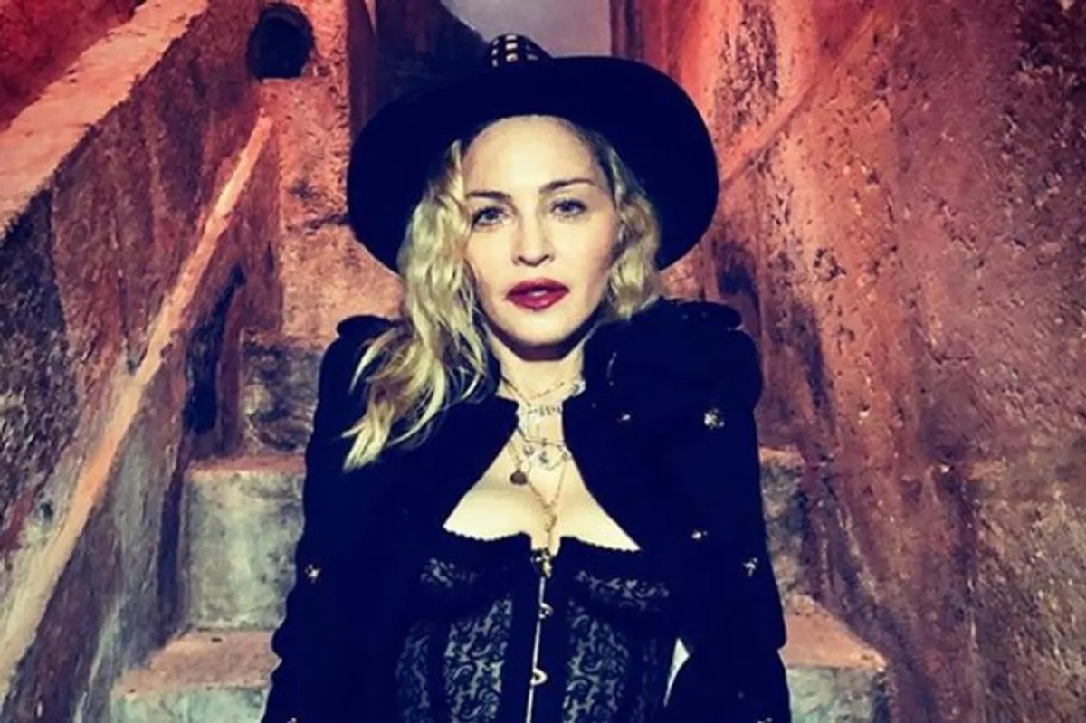 Madonna loses bid to stop auction of intimate items | ABS-CBN Entertainment