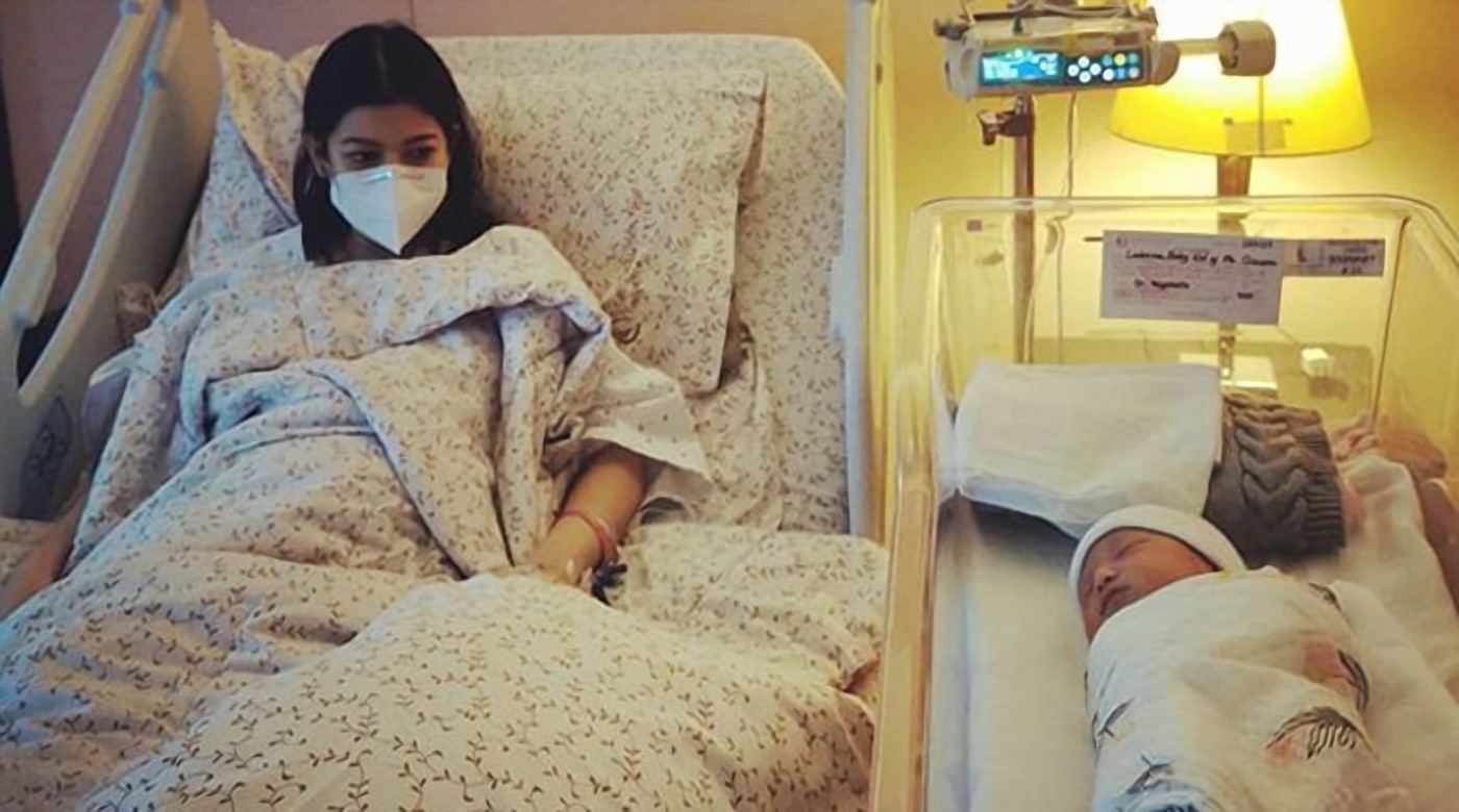 Assunta de Rossi introduces 'miracle baby' Fiore | ABS-CBN Entertainment