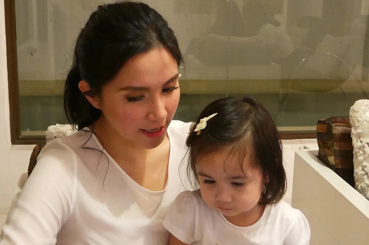 Ano ang natuklasan ni Mariel tungkol sa sarili nang maging ina? | ABS ...