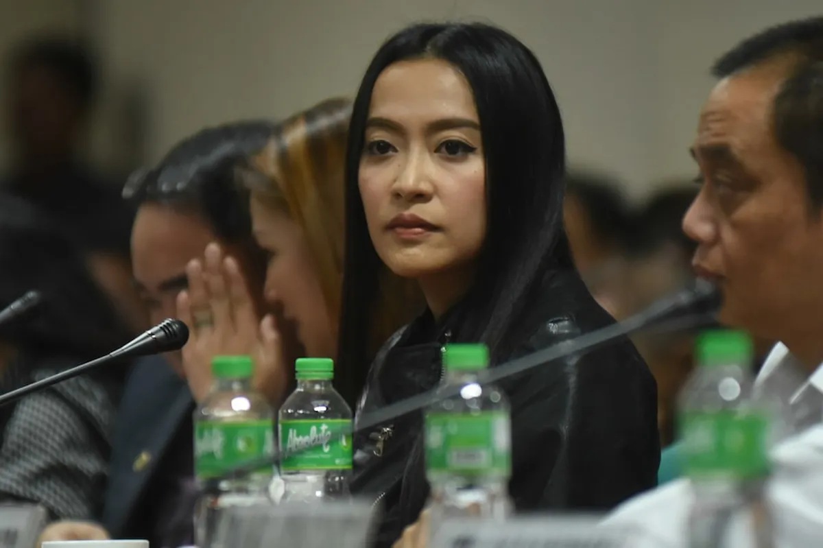 UST student paper urges Alumni Association officials to resign | ABS-CBN