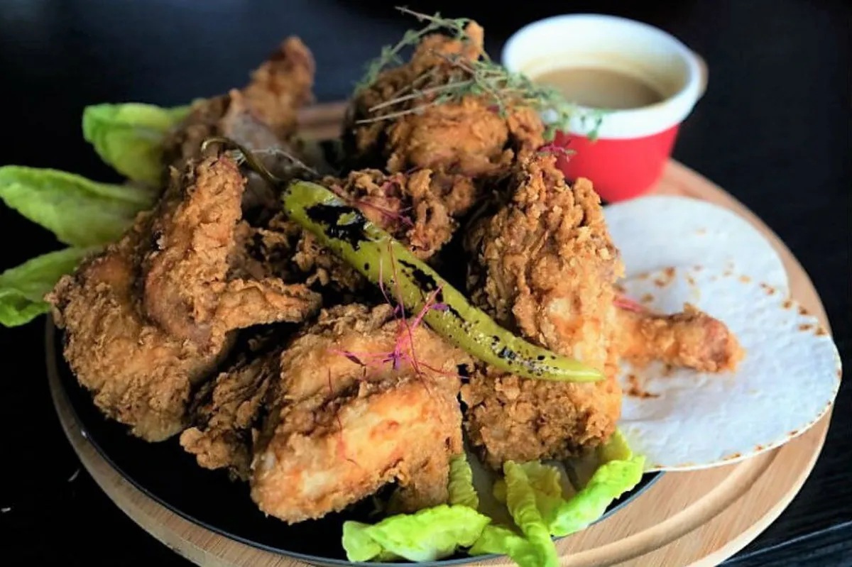 New eats: This BGC restaurant makes case for best new fried chicken in ...