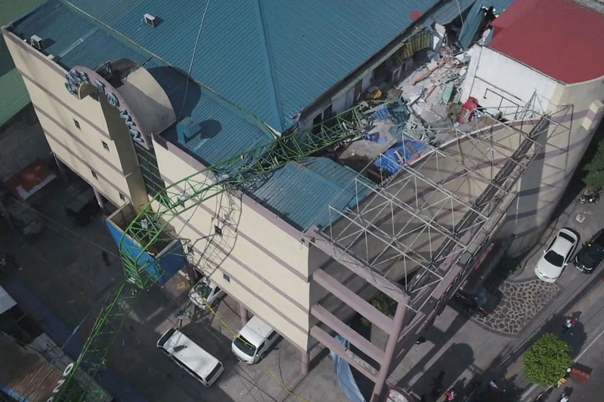 'Kapabayaan, posibleng sanhi ng bumagsak na crane' | ABS-CBN News