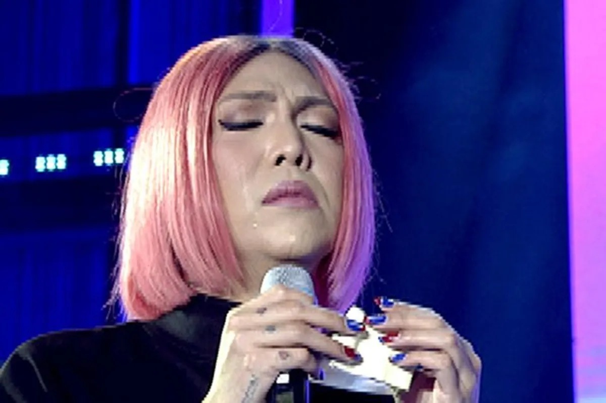 Vice Ganda jokes about losing friend, ends up crying | ABS-CBN ...