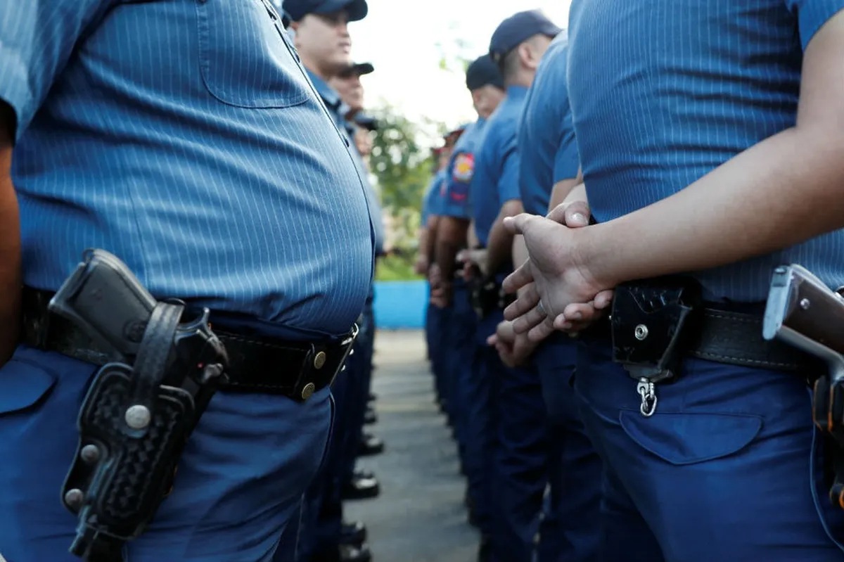 HULI SA AKTO: 3 pulis tulog sa presinto | ABS-CBN News HULI SA AKTO: 3 pulis tulog sa presinto | ABS-CBN News