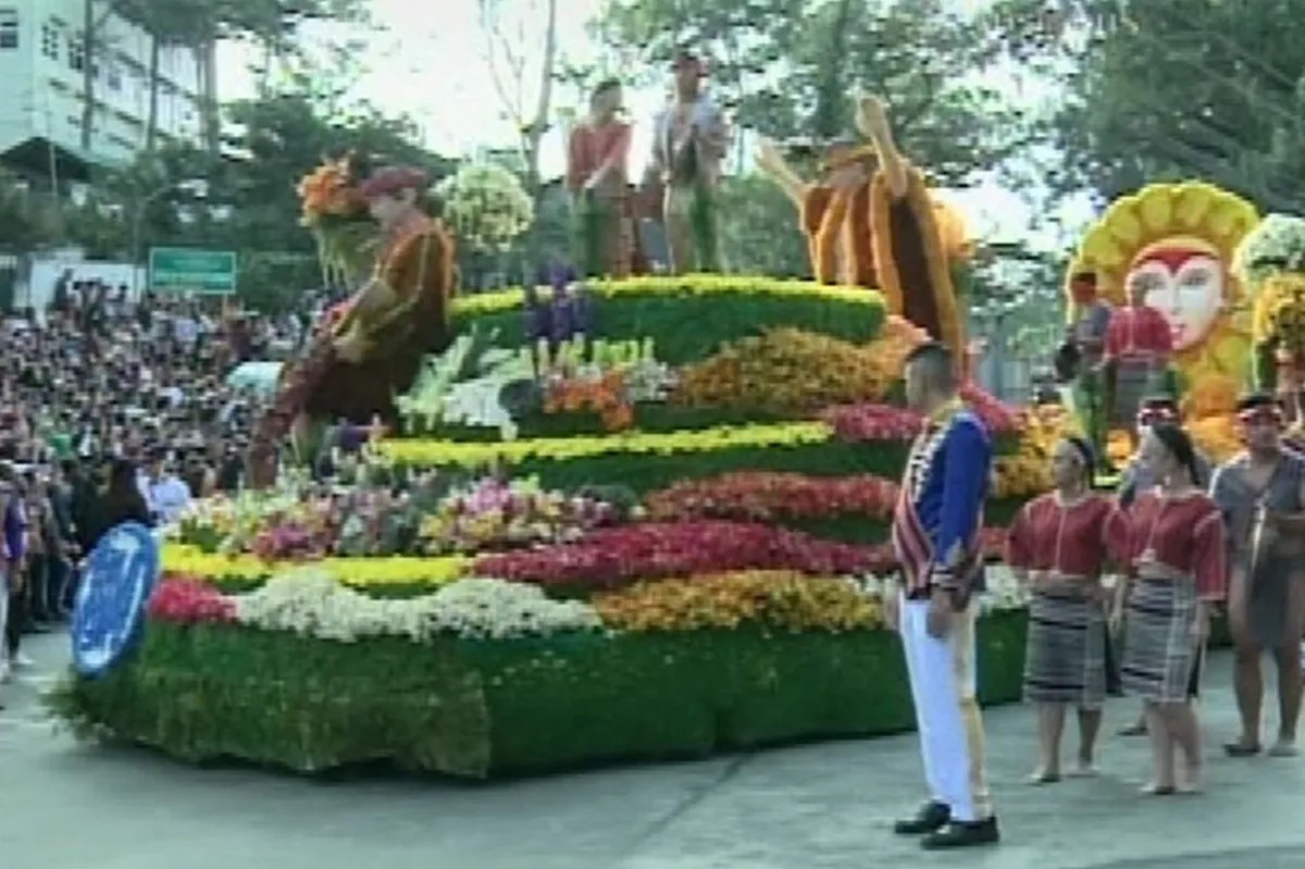 Panagbenga 2018: Mga namumulaklak na karosa, tampok sa parada | ABS-CBN ...