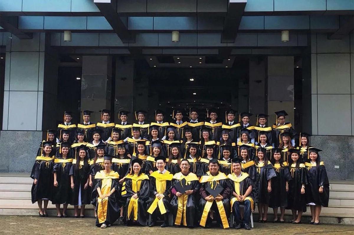 Entire accountancy class from Ateneo de Davao graduates with honors ...