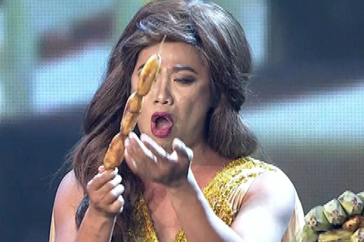 ‘Pilipinas Got Talent’: 'Lily Cruz' charms judges | ABS-CBN Entertainment