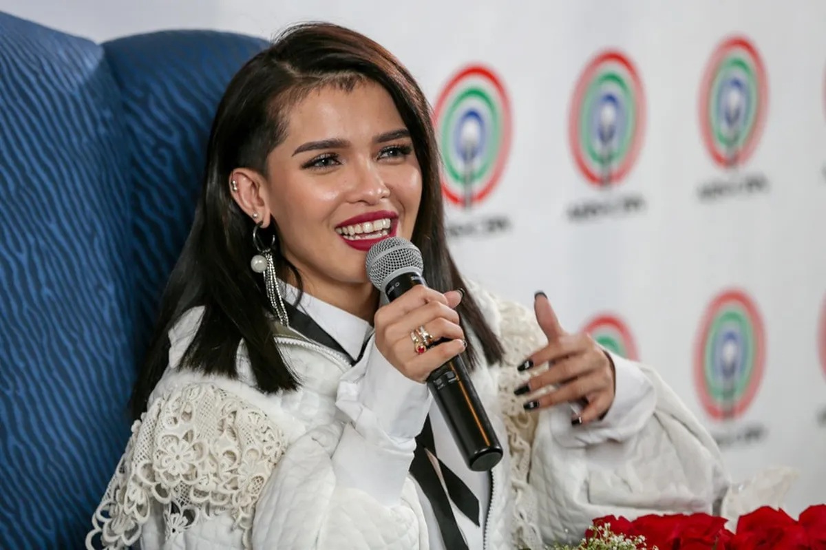 KZ, Mandarin ang susunod na kanta sa 'Singer 2018' | ABS-CBN Entertainment