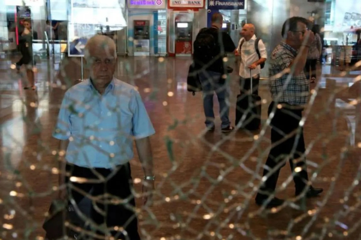 Self-healing glass: a cracking discovery from Japan | ABS-CBN