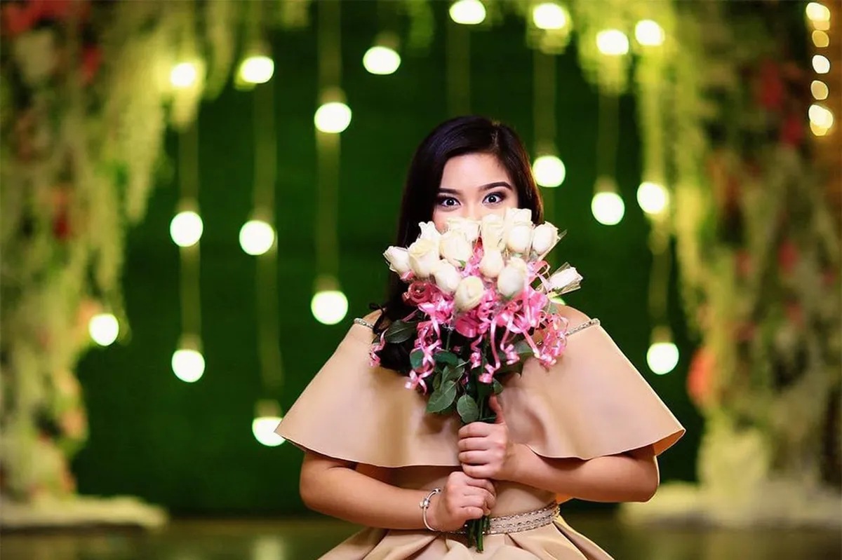 Joreen Bautista takes break from 'Miss Saigon' tour to mark birthday in PH | ABS-CBN Lifestyle