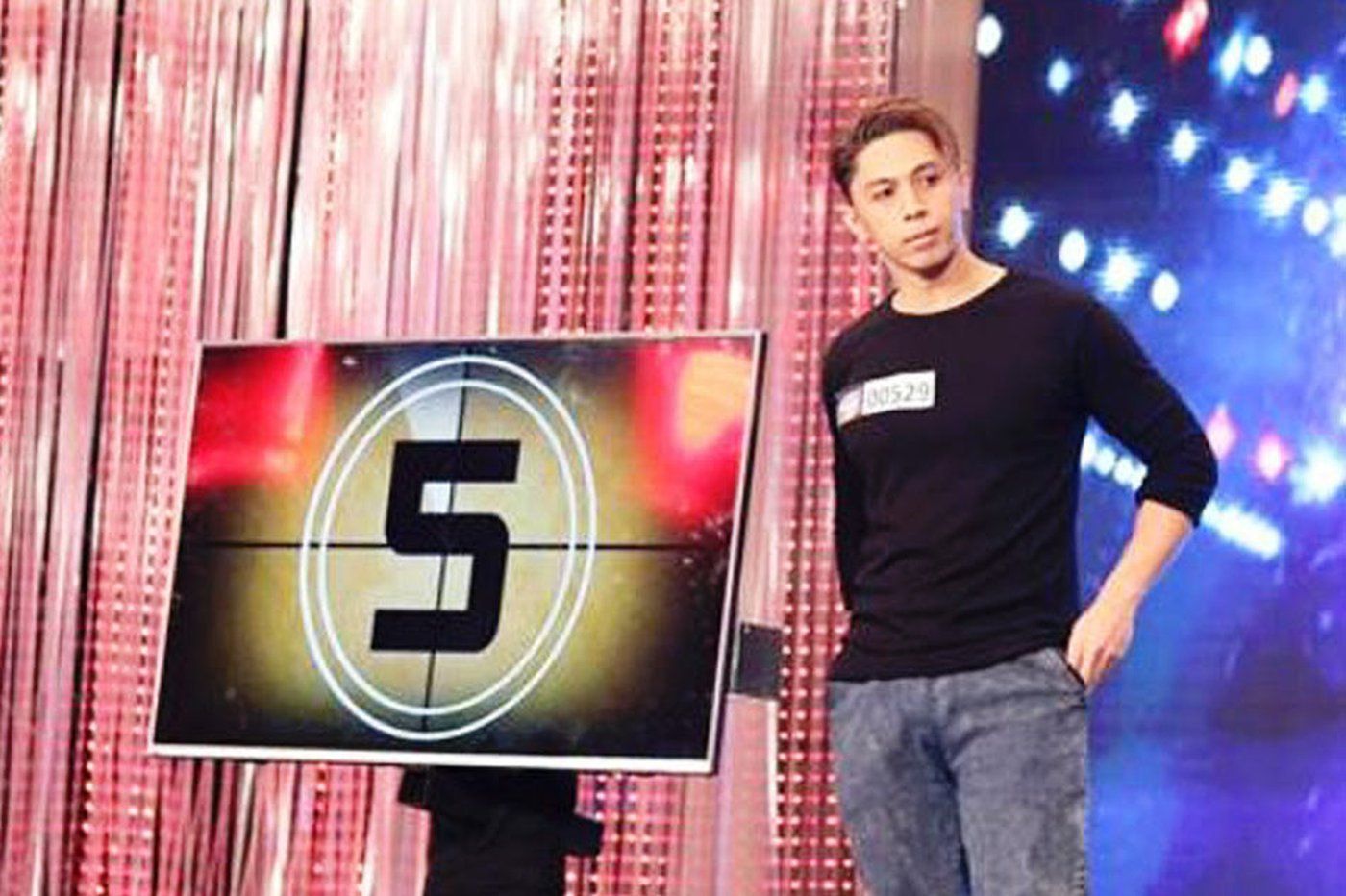 ‘Pilipinas Got Talent’: Magician dedicates audition to girl who broke ...