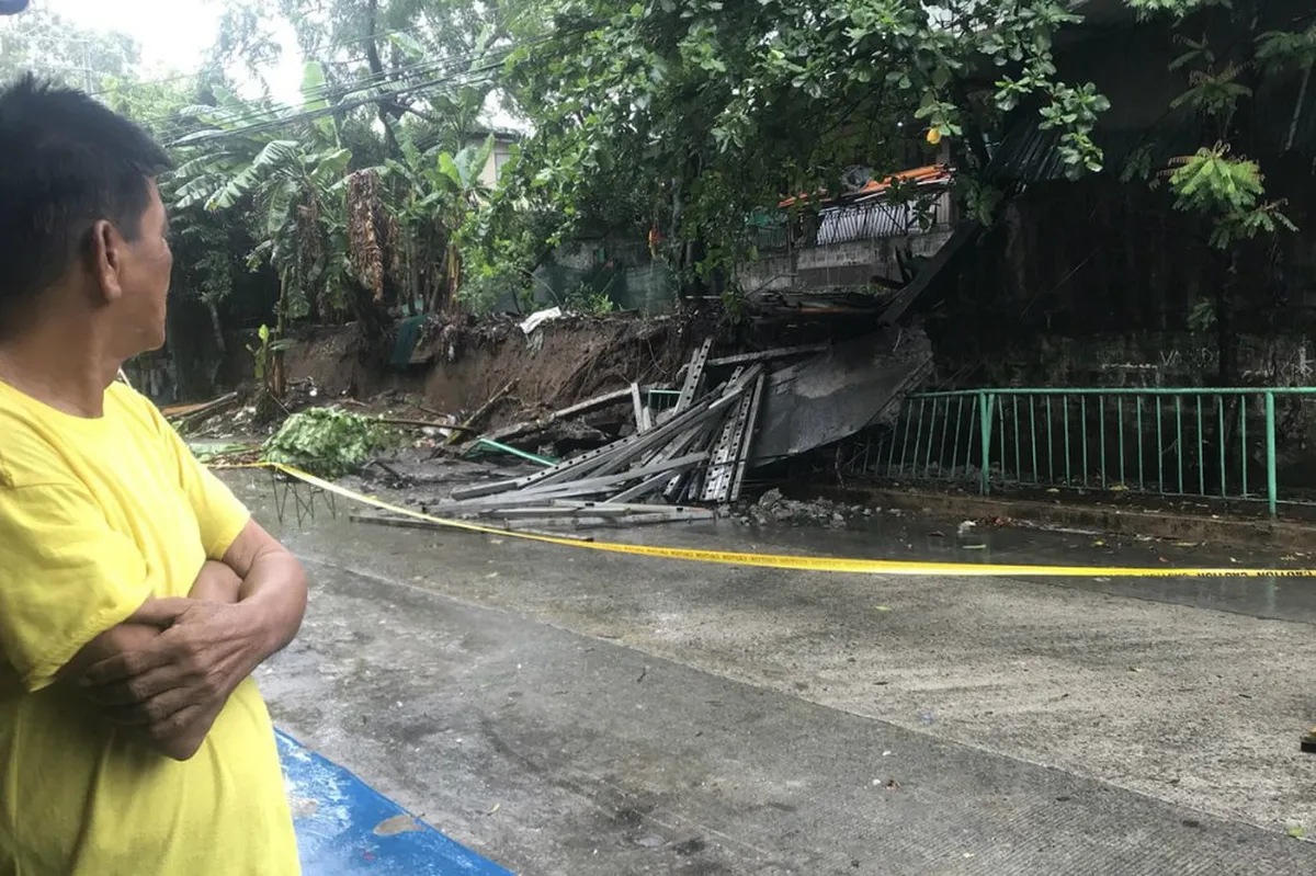 Babae sugatan sa pagguho ng pader sa QC | ABS-CBN News
