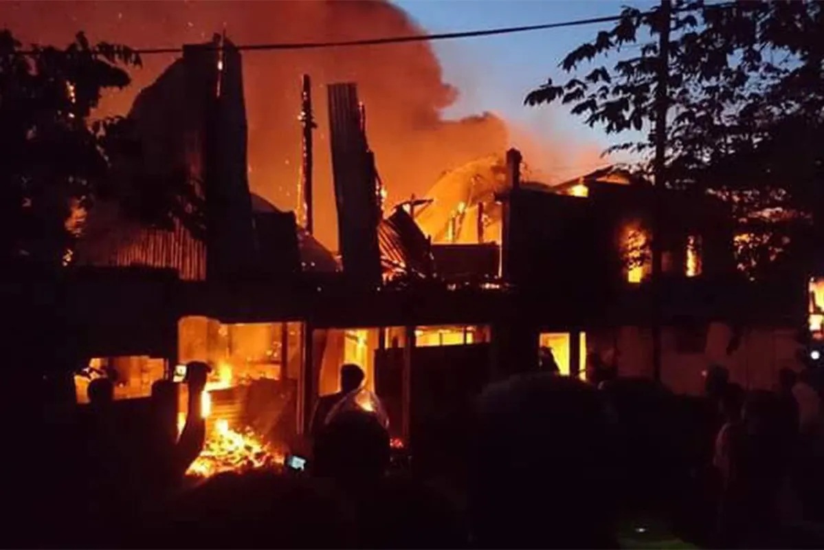 Fire hits residential area in Lapu-Lapu City | ABS-CBN News