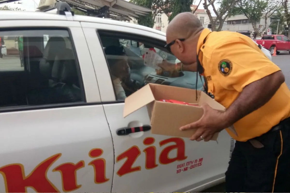 LOOK: In Davao, motorists get V-Day cards with hugot lines | ABS-CBN ...