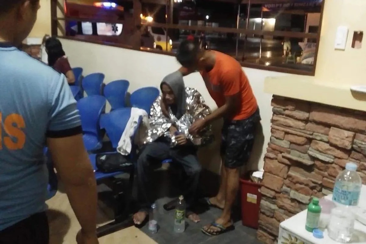 Pampasaherong bangka, lumubog sa may Boracay | ABS-CBN News