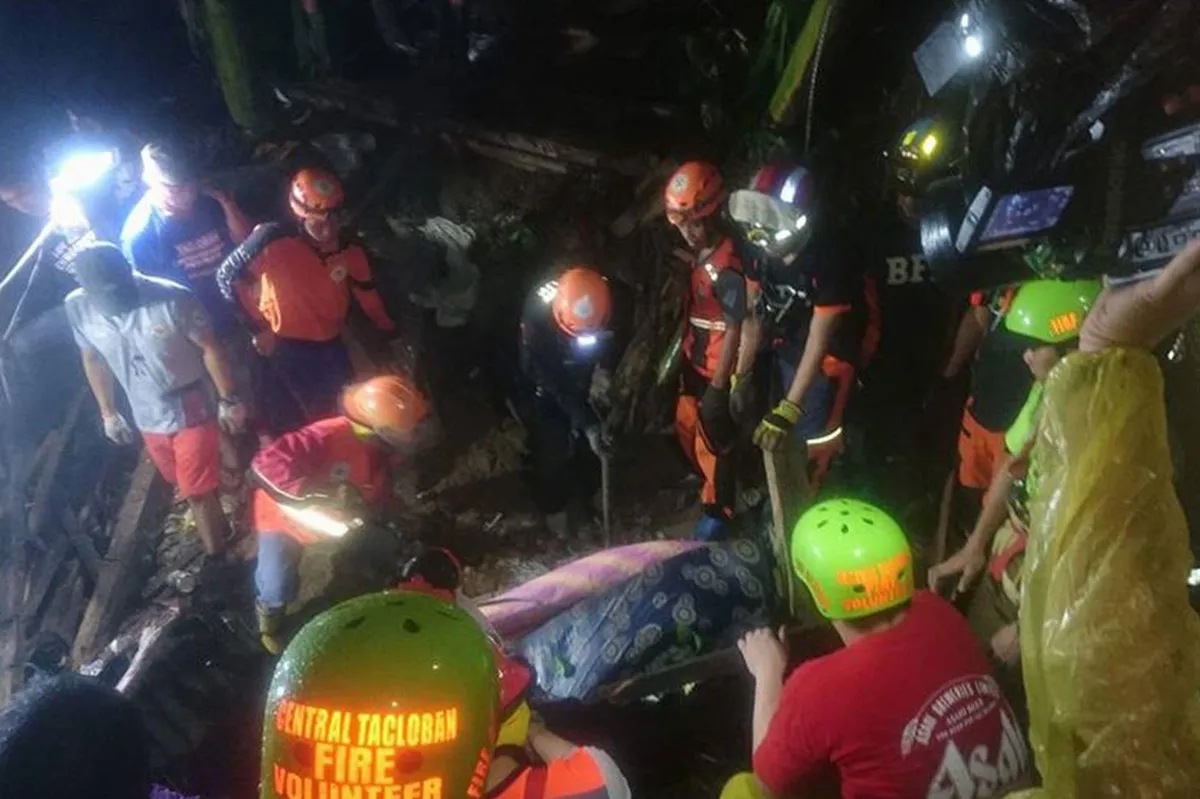 1 patay, 3 nawawala sa landslide at pagguho ng pader sa Tacloban | ABS ... 1 patay, 3 nawawala sa landslide at pagguho ng pader sa Tacloban | ABS ...