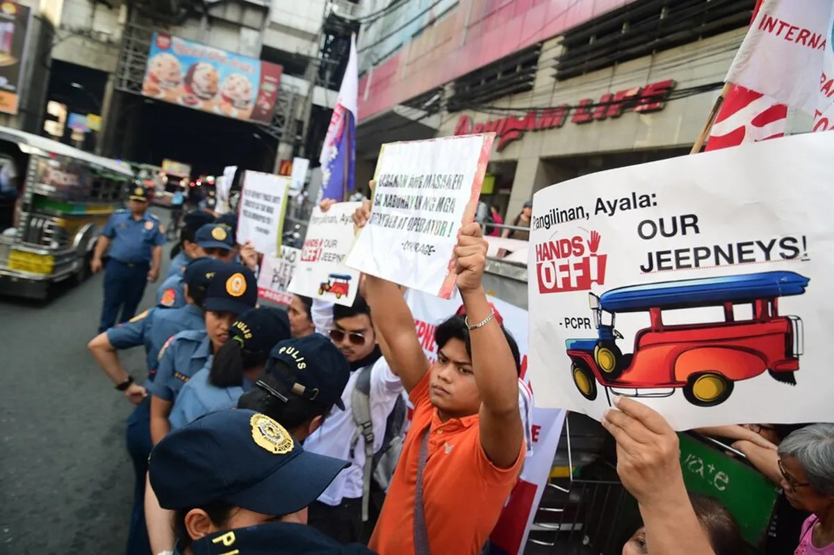 Palace warns jeepney drivers vs joining another strike | ABS-CBN News