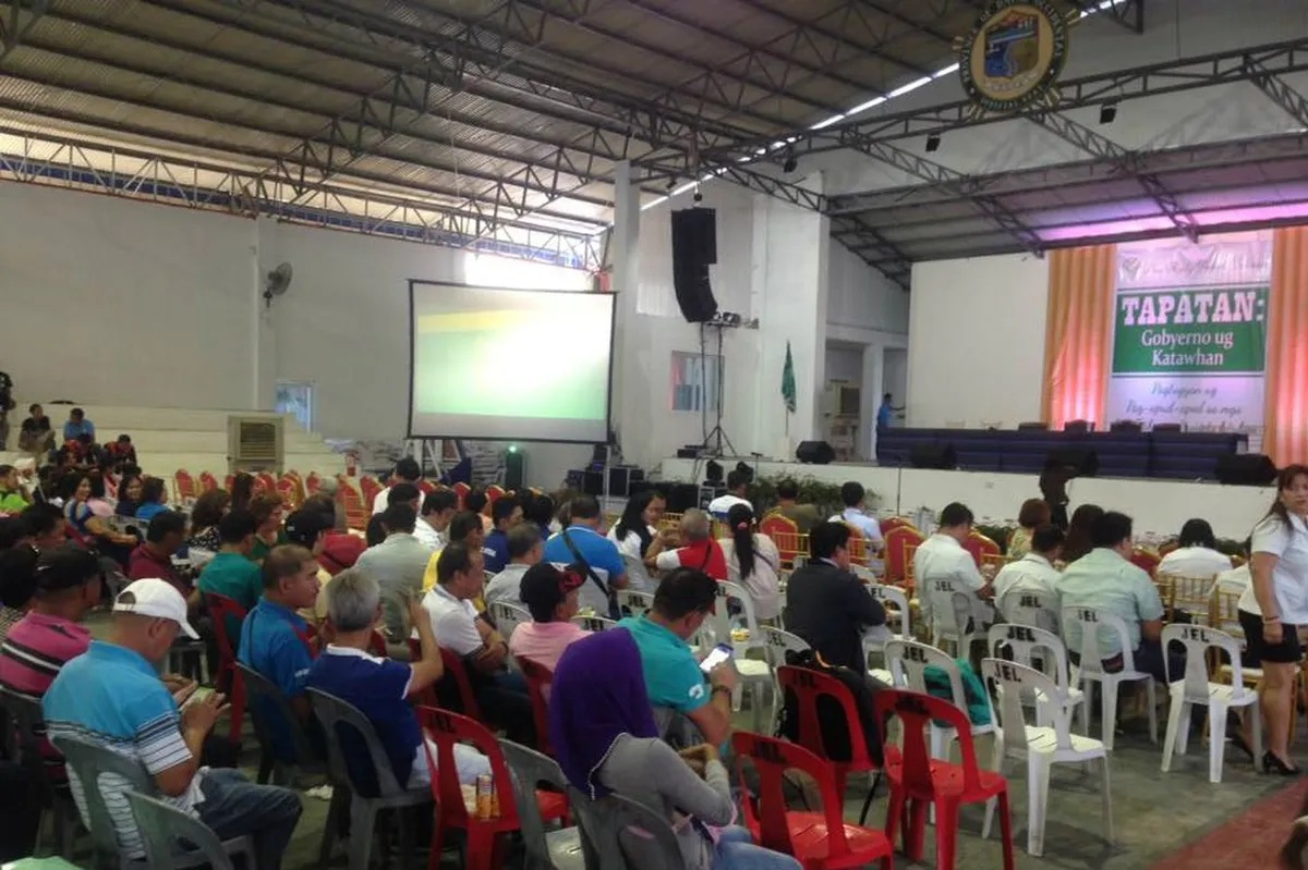 P50-M na pautang, inilaan sa mga magsasaka, mangingisda sa Davao ... P50-M na pautang, inilaan sa mga magsasaka, mangingisda sa Davao ...