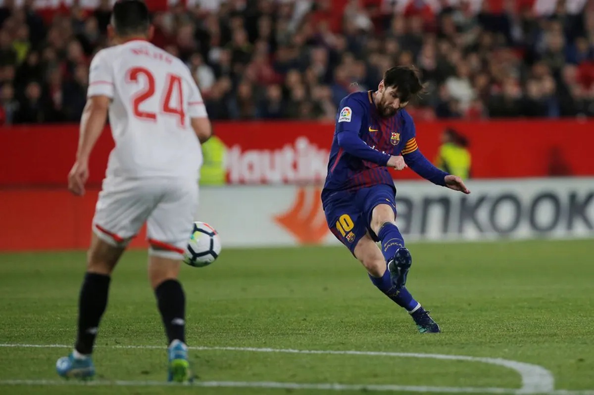 Messi rescues unbeaten Barca as Bale double propels Real | ABS-CBN Sports