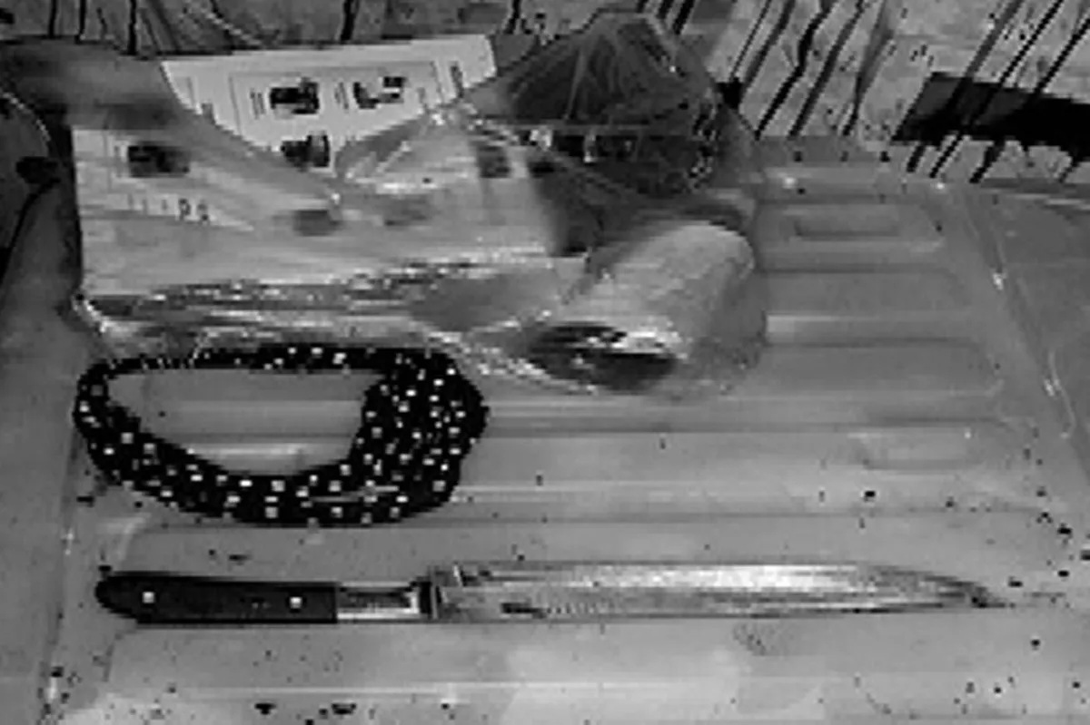 Tindero, tindera sa palengke, pinagsasaksak ng 2 menor de edad | ABS ...